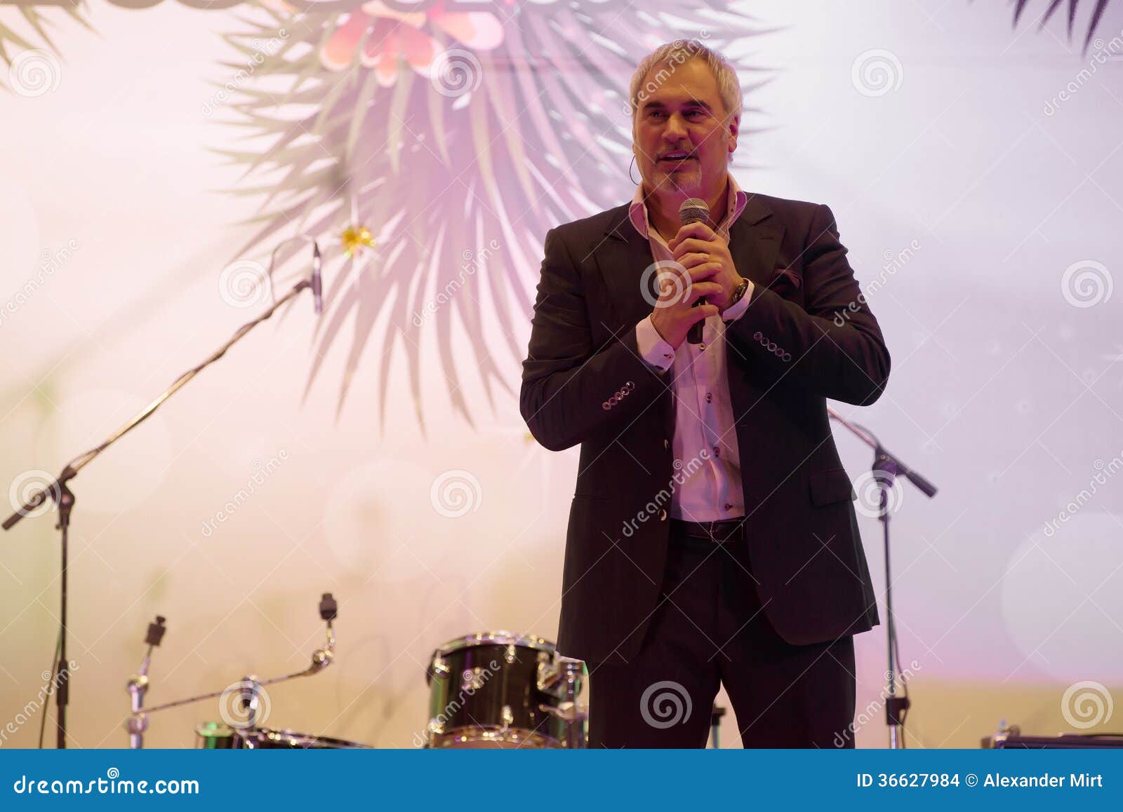 V. Meladze en una escena imagen de archivo editorial. Imagen de ...