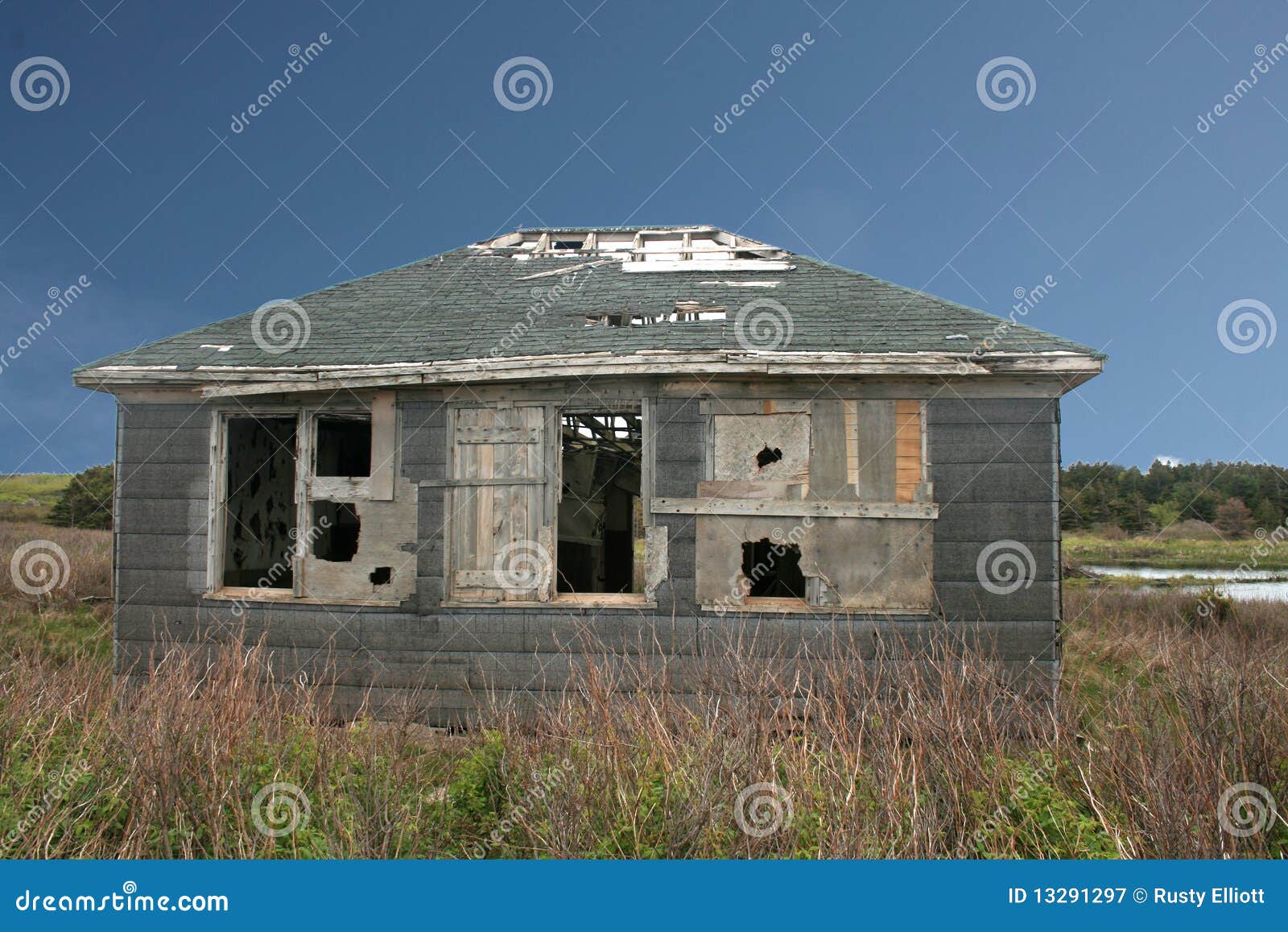 Vacant House stock image. Image of home, rural, empty - 13291297