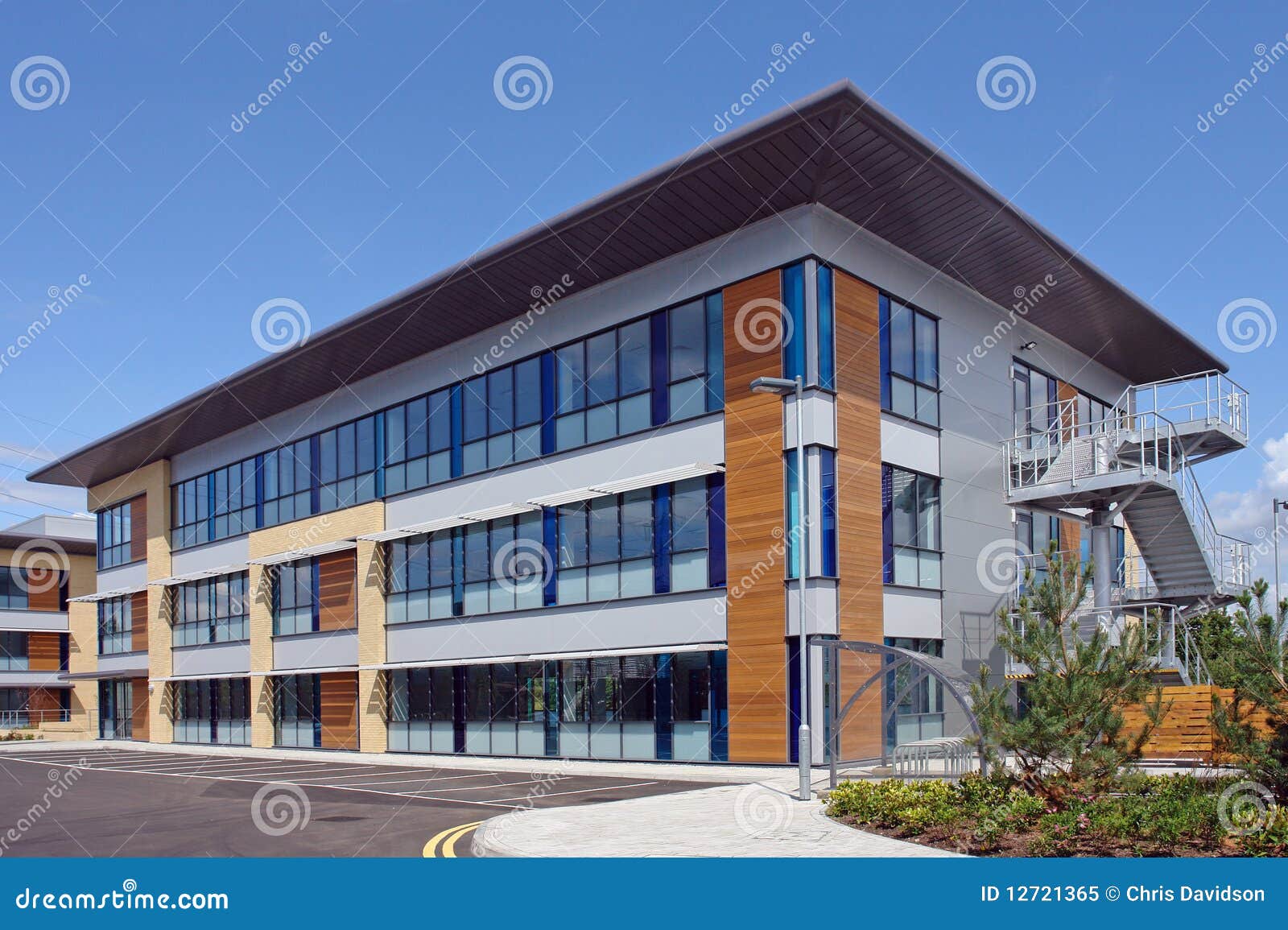 Vacant office building stock image. Image of loading - 12721365