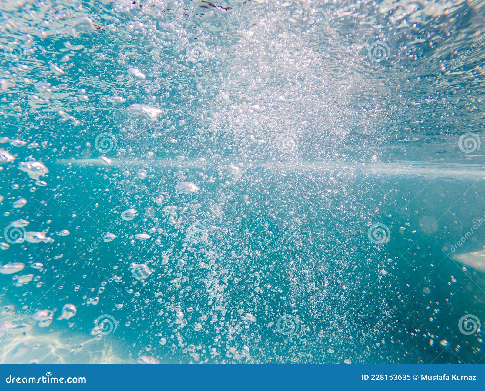 Vackra Luftbubblor Under Vatten Fotografering för Bildbyråer - Bild av ...