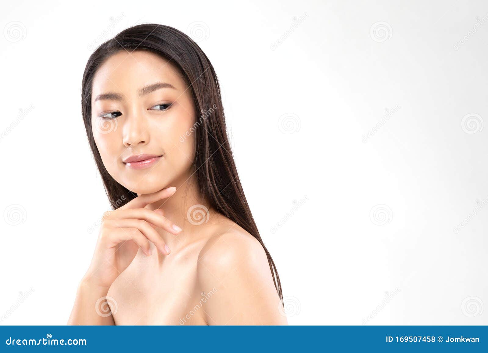 Vackra Unga Asiatiska Kvinnor Som Tittar När De Rör Chin Känner Sig Så ... Vackra Unga Asiatiska Kvinnor Som Tittar När De Rör Chin Känner Sig Så ...