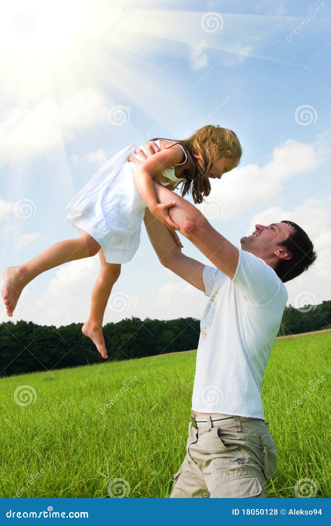 Vader en dochter stock foto. Image of blauw, pret, groen - 18050128