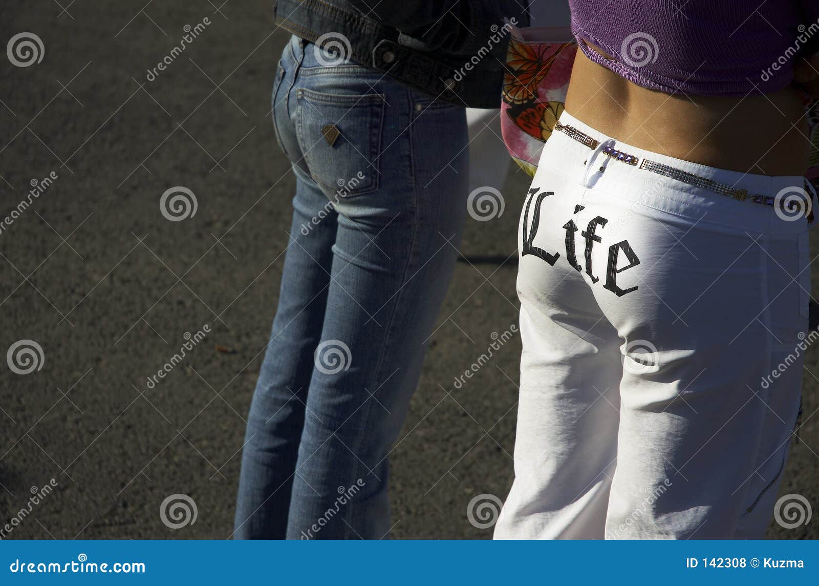 Vagos Fotos De Stock - Descarga 17,921 Fotos Libres de Derechos