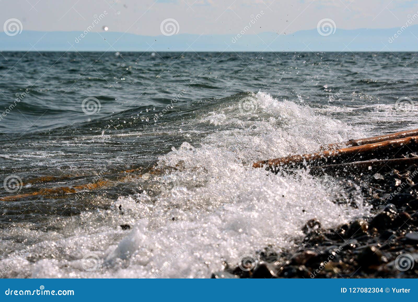 Vague De Ressac Photos Stock - Téléchargez 3,240 Photos libres de droits