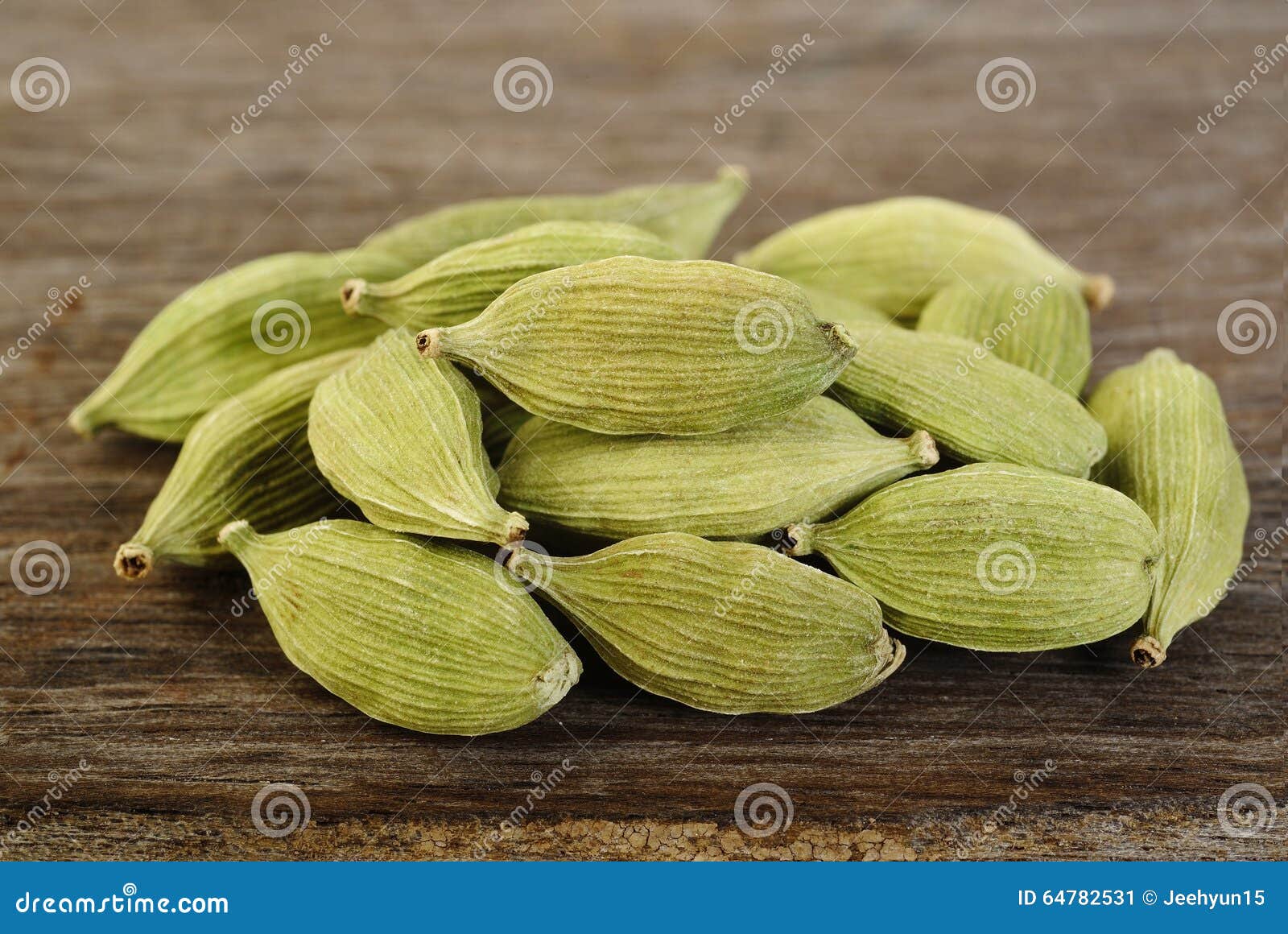 Vainas Verdes Del Cardamomo Imagen de archivo - Imagen de sabor ...