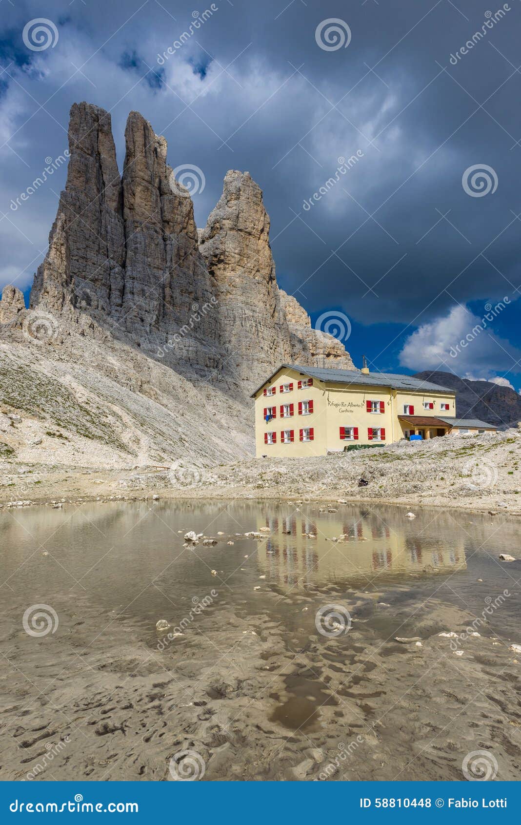 Vajolet Towers editorial stock photo. Image of alps, mountain - 58810448