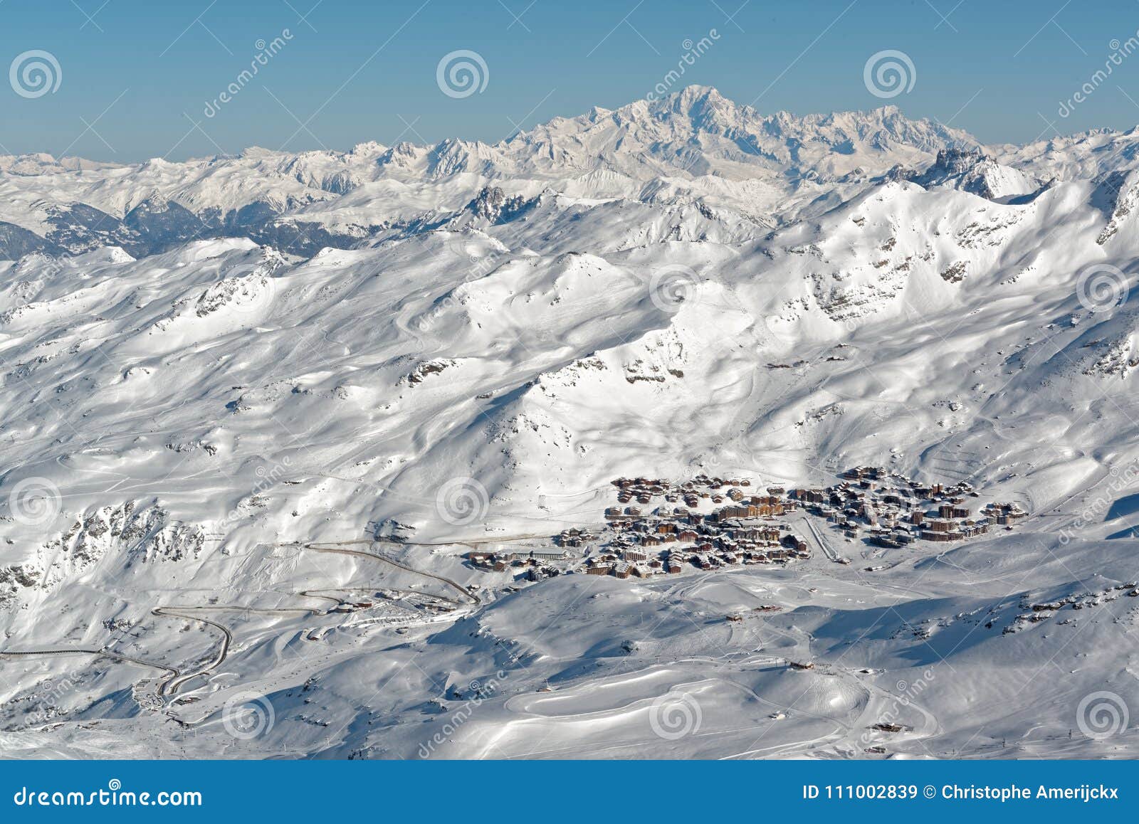 Val Thorens Et Mont Blanc De La CIME Caron Image stock - Image du ...