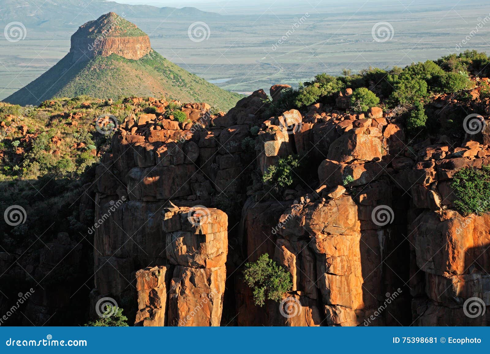 Vale da desolação imagem de stock. Imagem de ecologia - 75398681