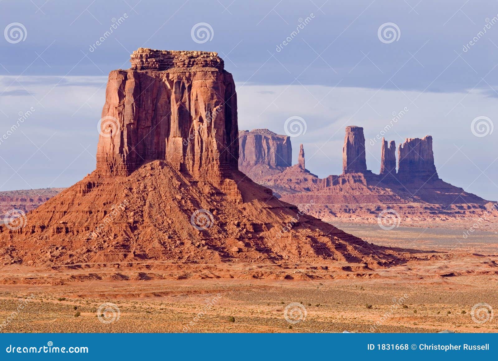 Vale Do Monumento - Butte Do Sandstone Foto de Stock - Imagem de ...