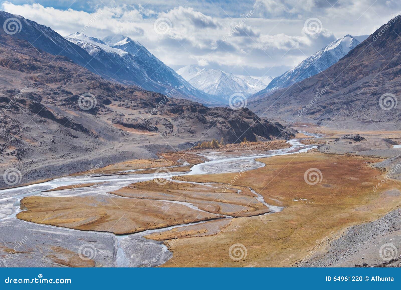 Vale em forma de u foto de stock. Imagem de alpes, montanha - 64961220
