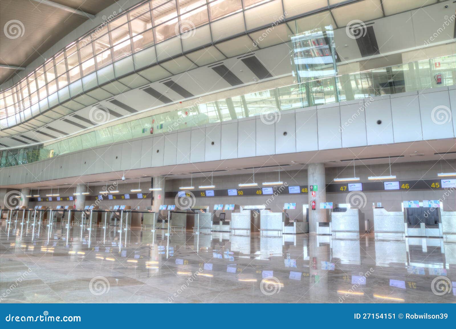 Valencia Airport editorial photo. Image of valencia, open - 27154151