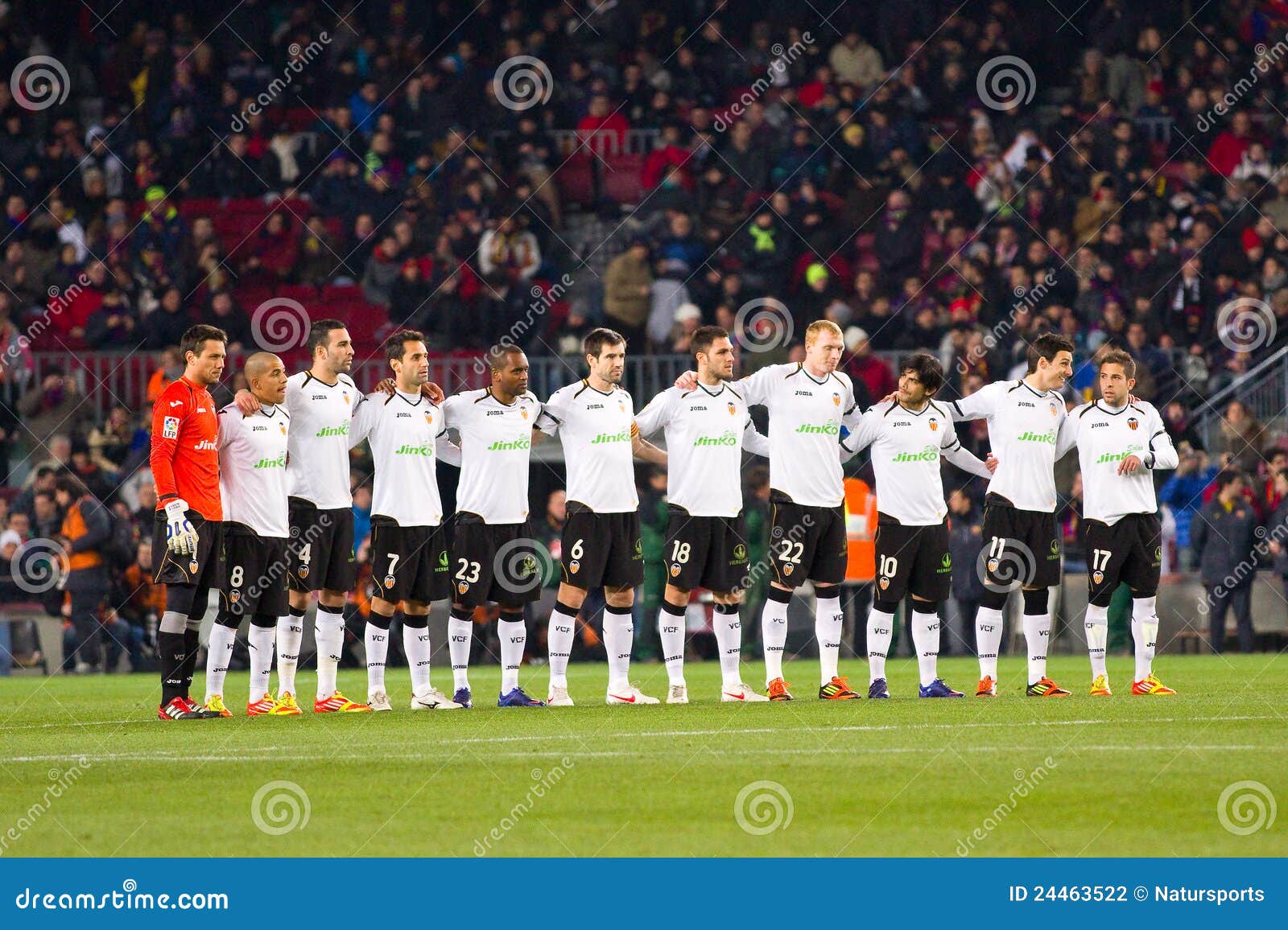 Valencia footballers editorial photography. Image of sport - 24463522