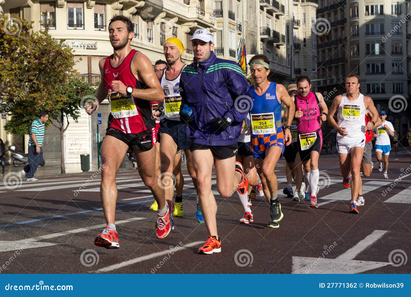 Valencia Marathon editorial photography. Image of jogger - 27771362