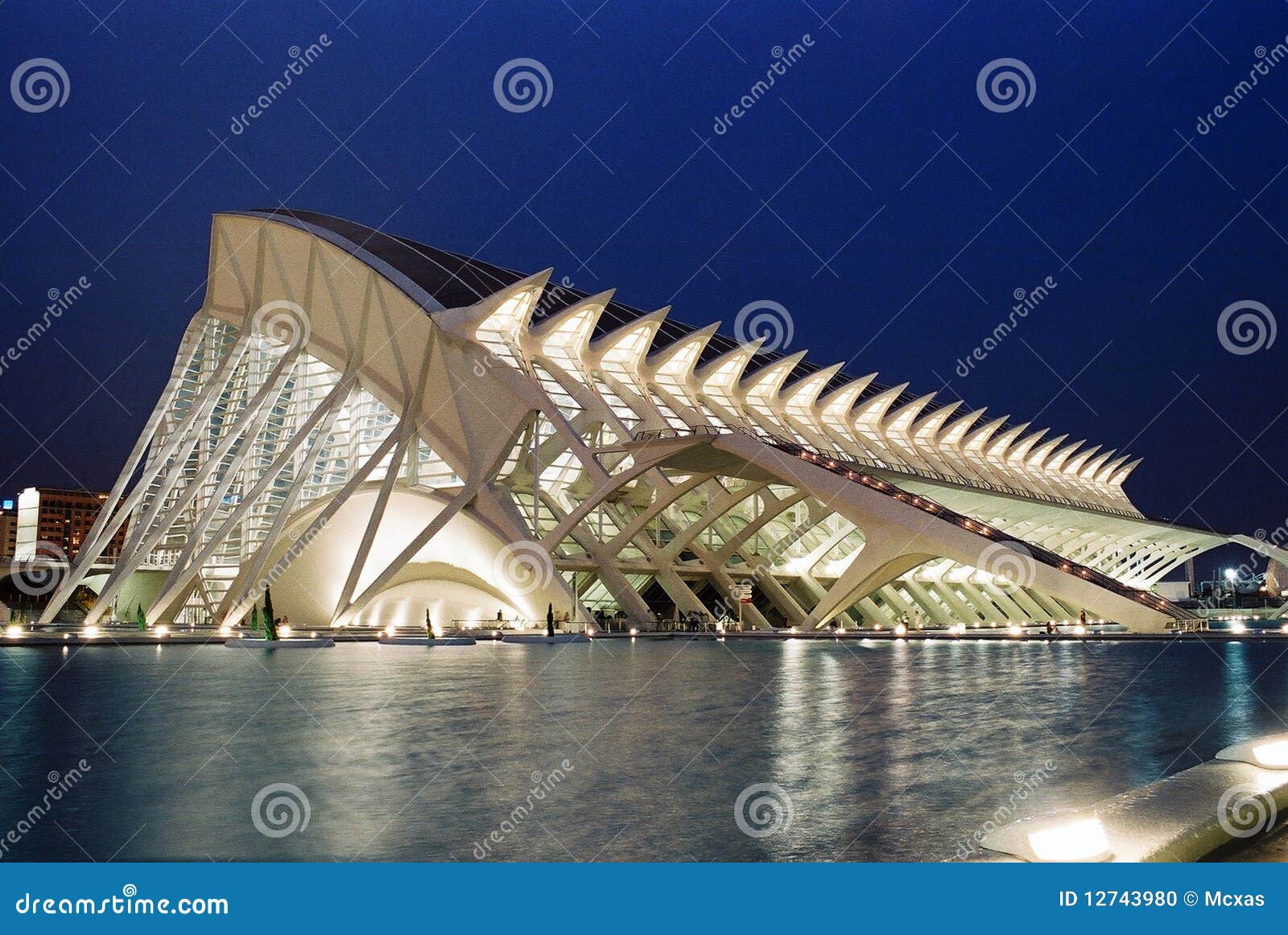 Valencia, Sciences Museum at Night Editorial Image - Image of artes ...