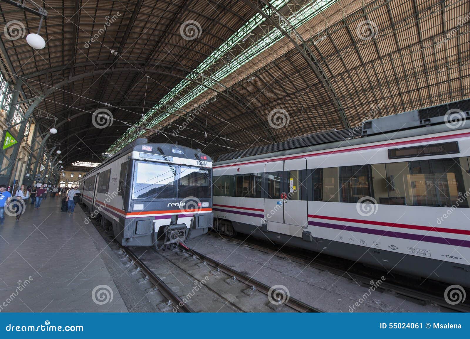Valencia Train Station editorial photo. Image of train - 55024061