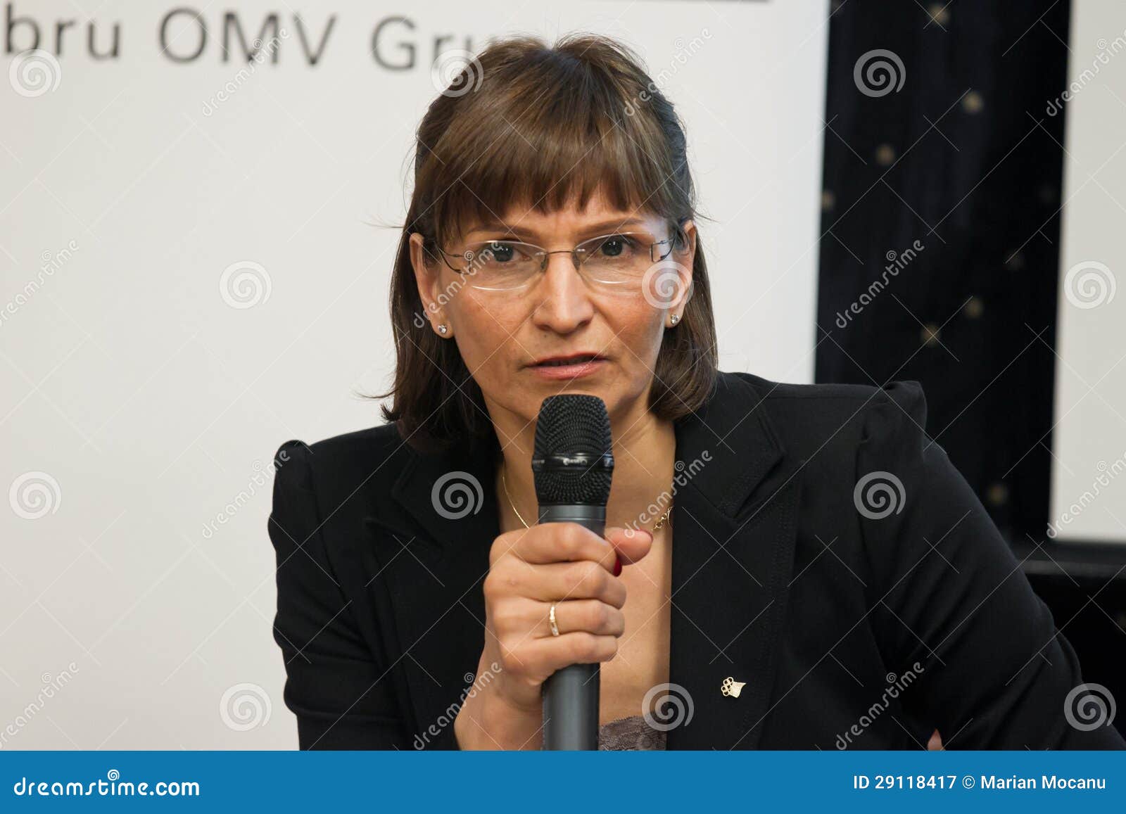 Valeria Racila-van Groningen Editorial Photography - Image of runner ...