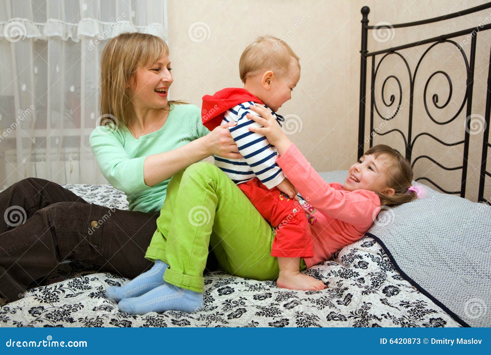 Valeurs familiales image stock. Image du bonheur, soin - 6420873