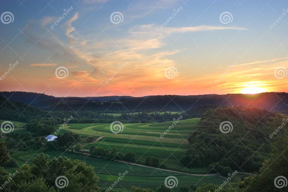 Valley Farm Sunset stock photo. Image of gold, color, evening - 2717134