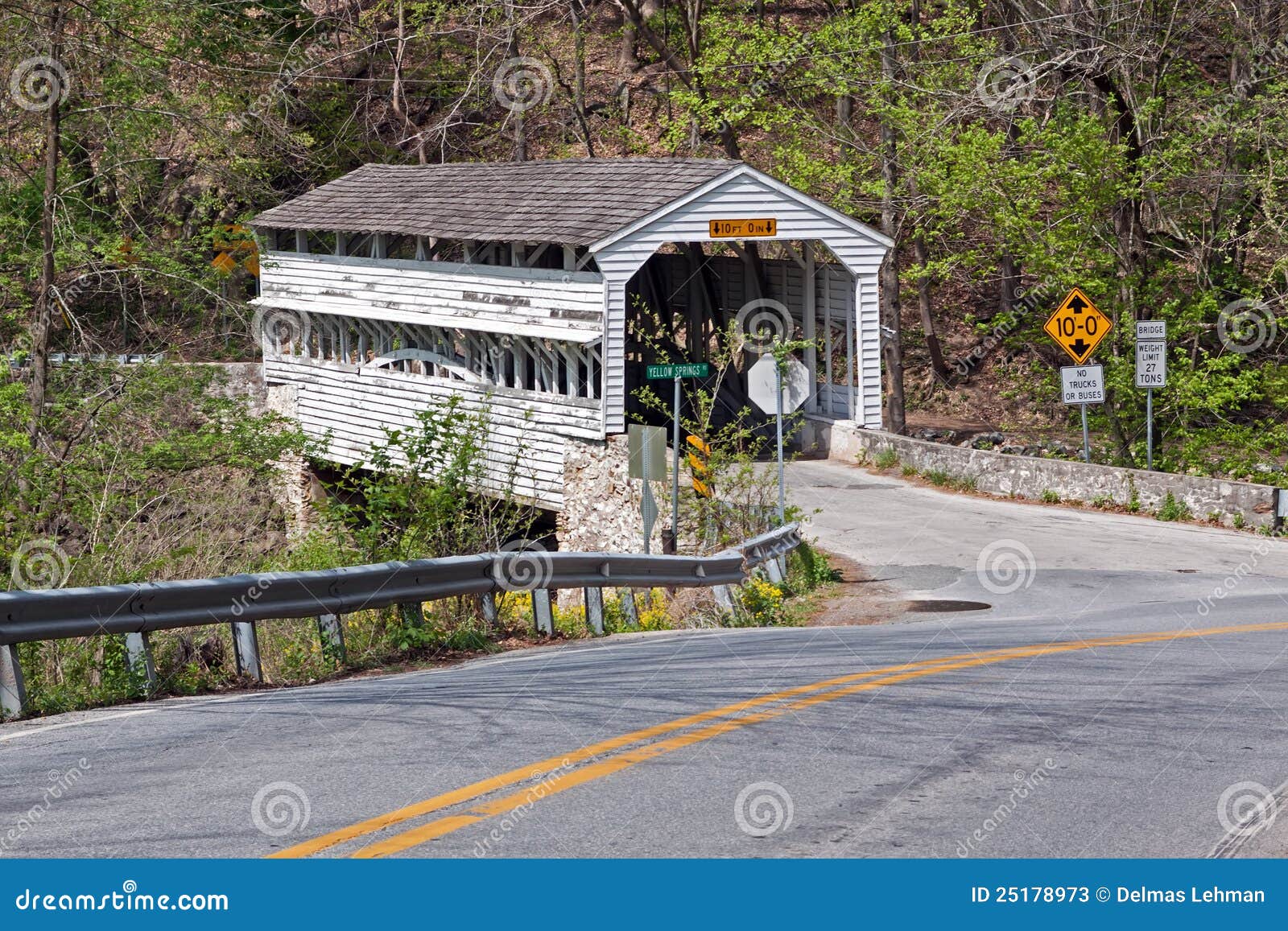 Valley Forge Covered Bridge Stock Image - Image of foliage, rural: 25178973