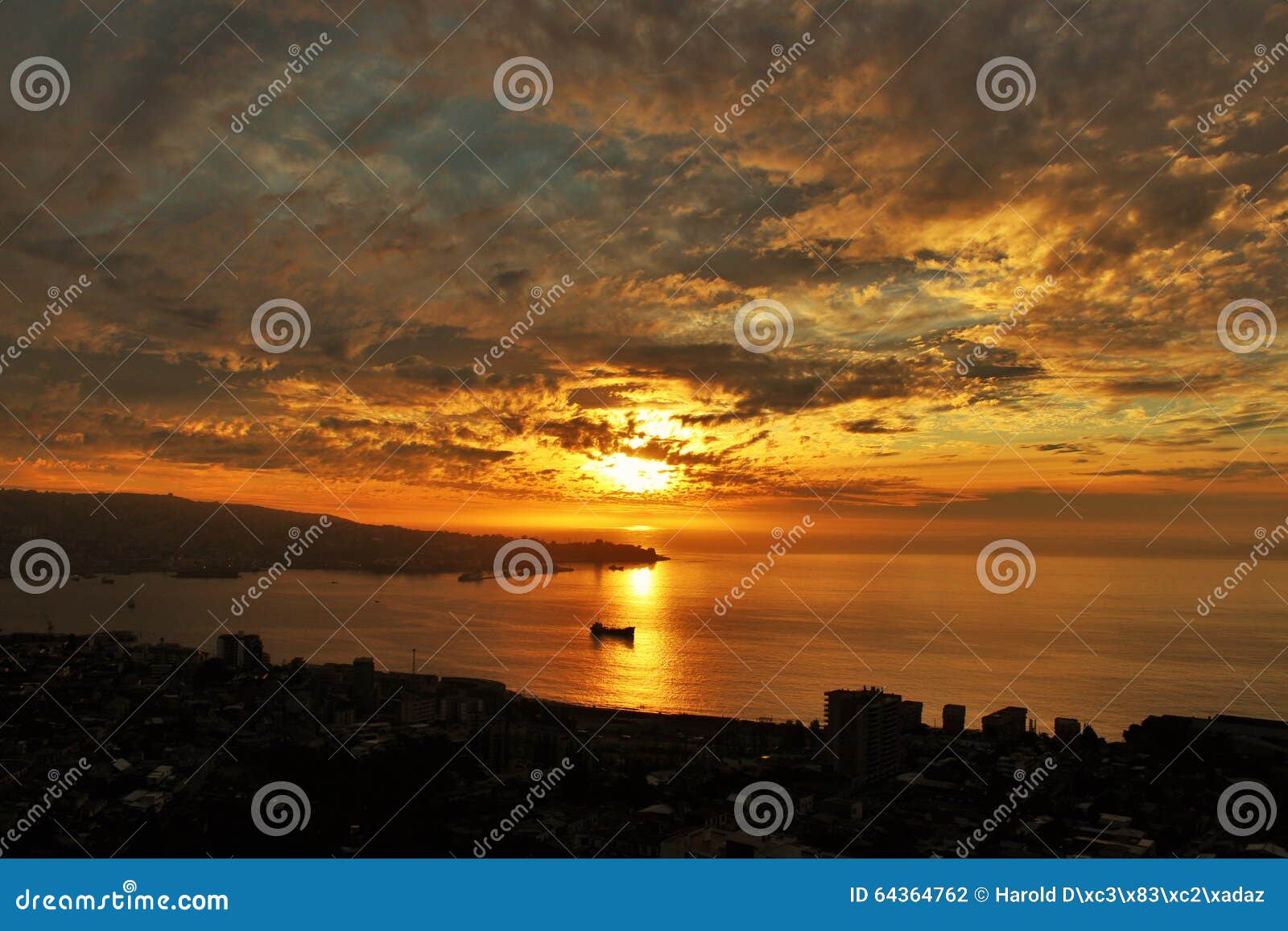 ValparaÃ­so Marvelous Sunset Stock Photo - Image of urban, light: 64364762