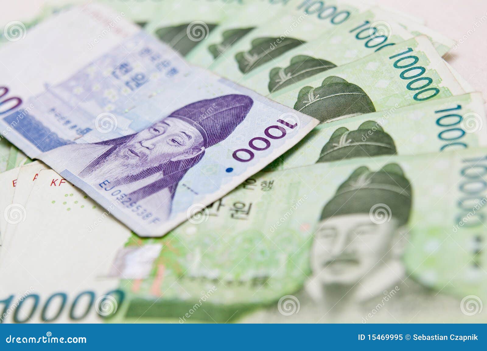 Valuta del Sud Corea immagine stock. Immagine di finanza - 15469995