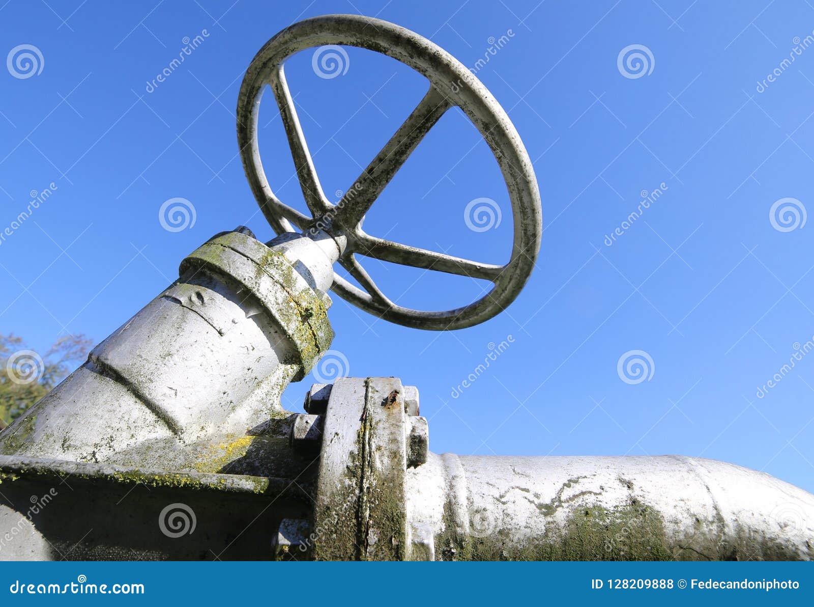 Big Valve Circular Shape For The Closing Or Opening Pipeline Sys Stock ...