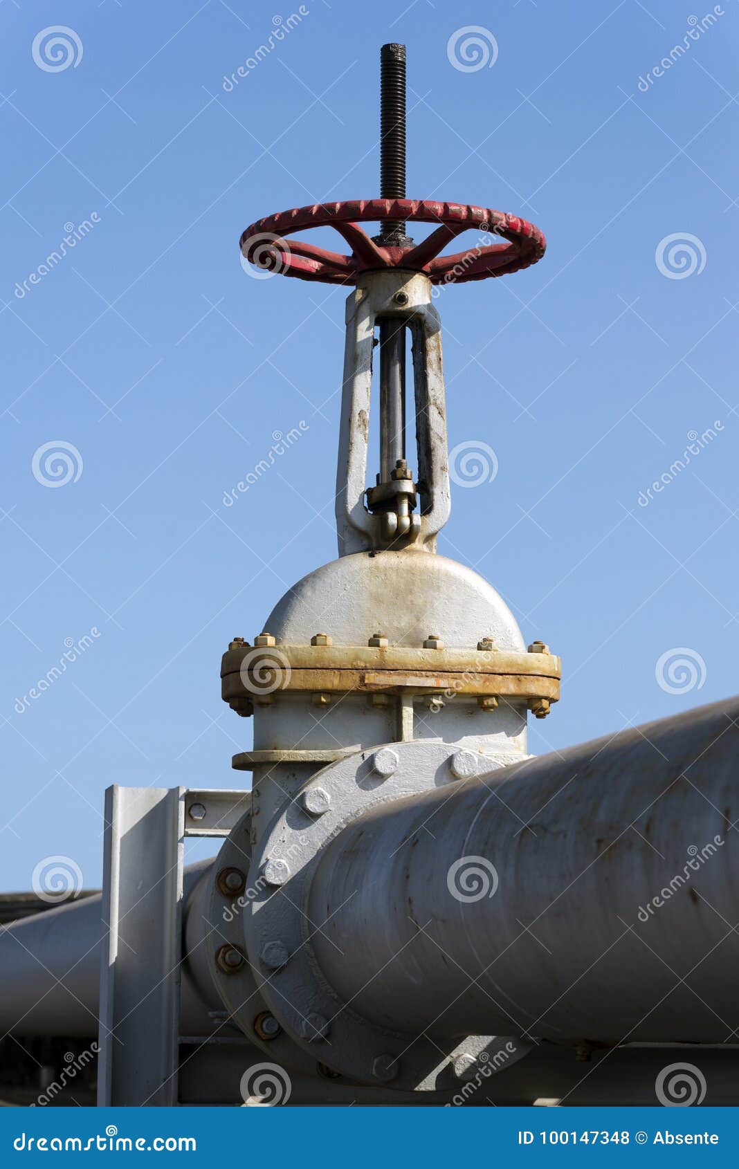 Valve in an oil pipeline stock photo. Image of piping - 100147348