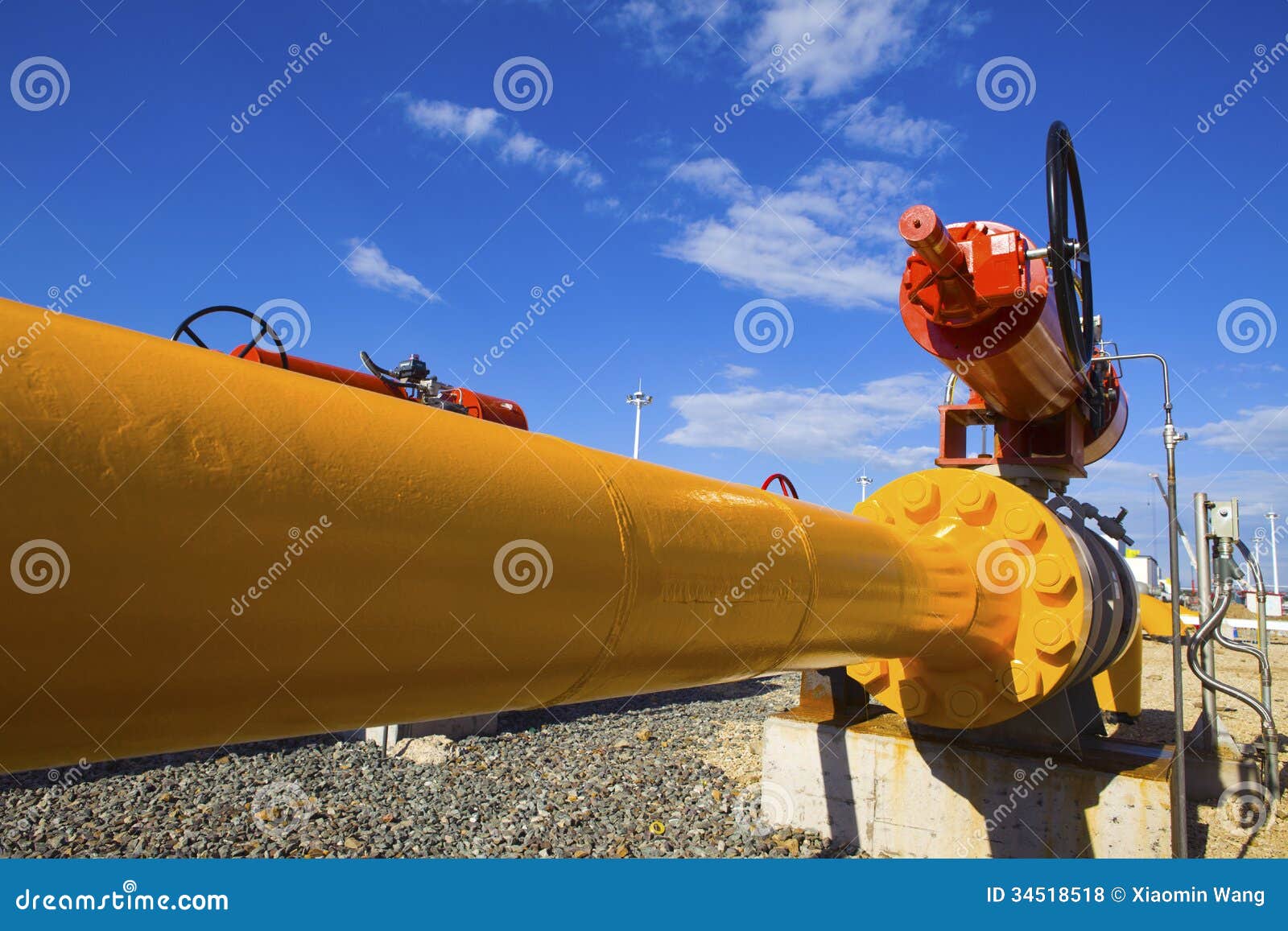 Valve on the pipeline stock photo. Image of steel, industry - 34518518