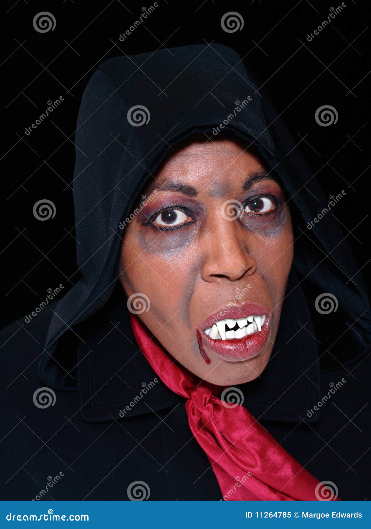 Vampire noir image stock. Image du sang, croc, capot - 11264785