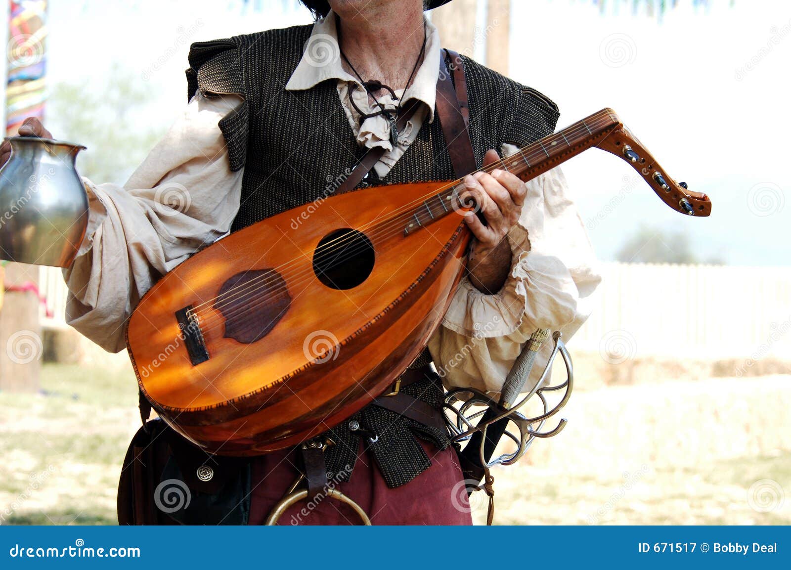 Van de g- Luit stock afbeelding. Image of muziek, sluit - 671517