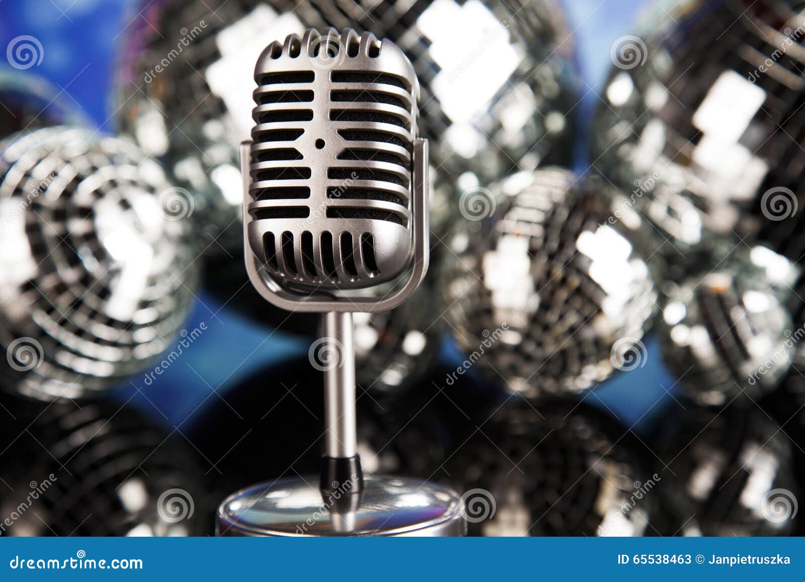 Van De Van De Muziek Achtergrond, Microfoon En Disco Ballen Stock ...