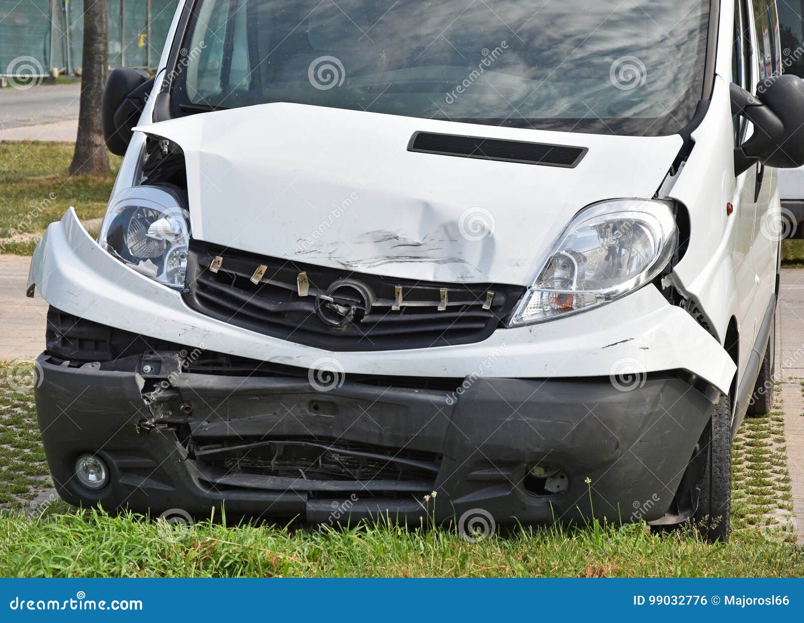 Van after traffic accident stock photo. Image of bumper - 99032776