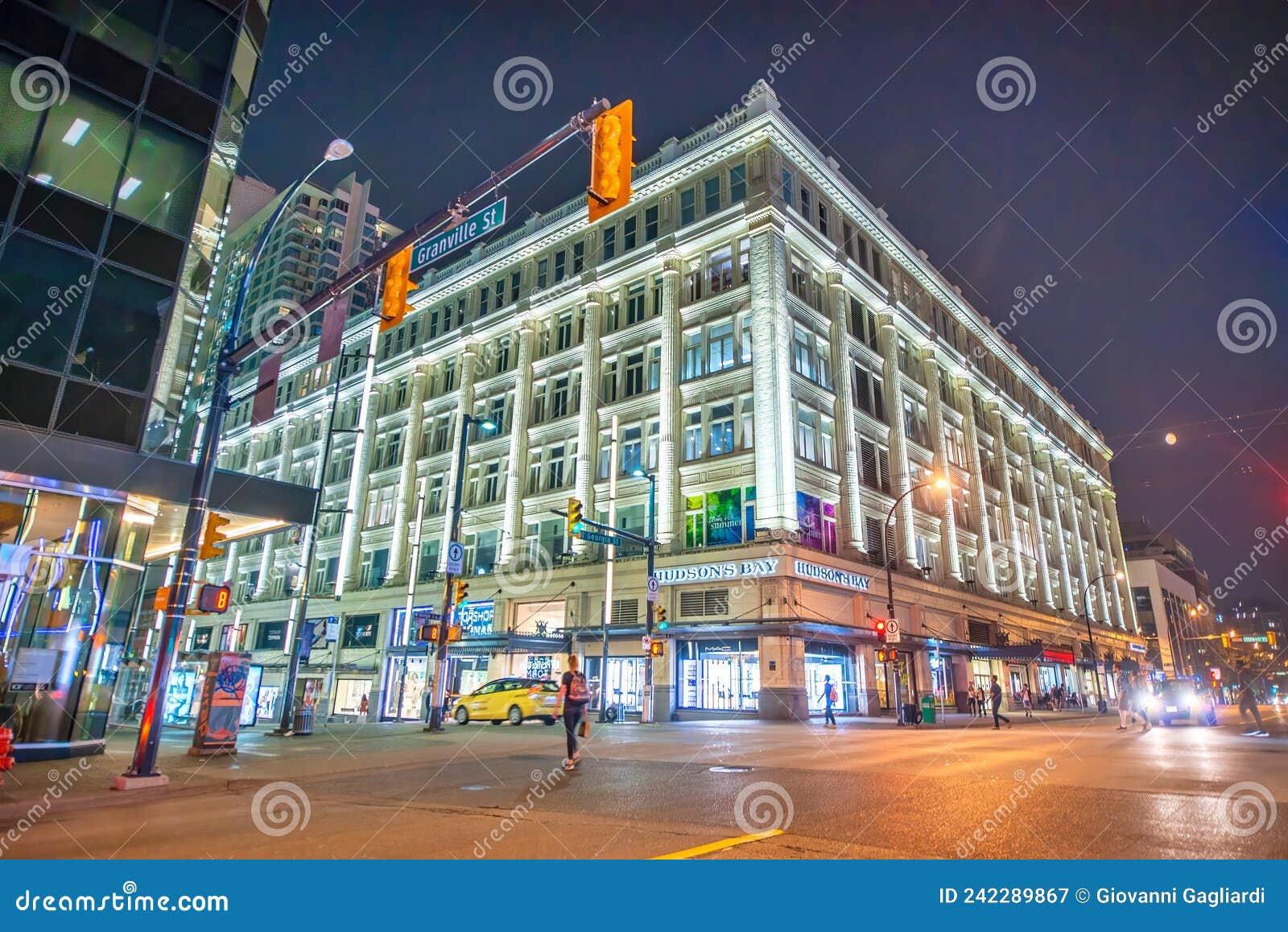 Vancouver, Canada - August 8, 2017: Streets and Buildings of Vancouver ...