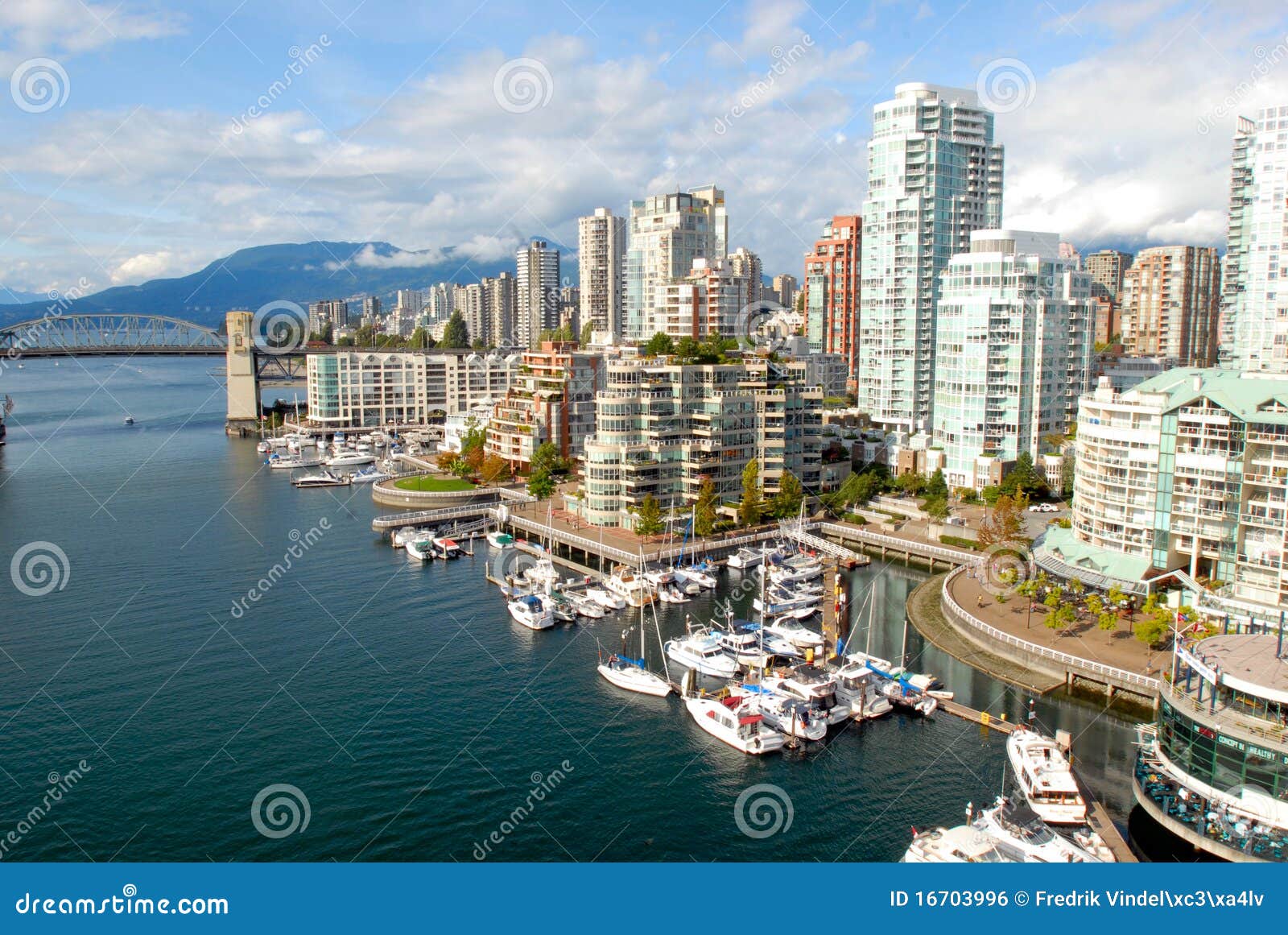 Vancouver Harbour editorial photo. Image of british, columbia - 16703996