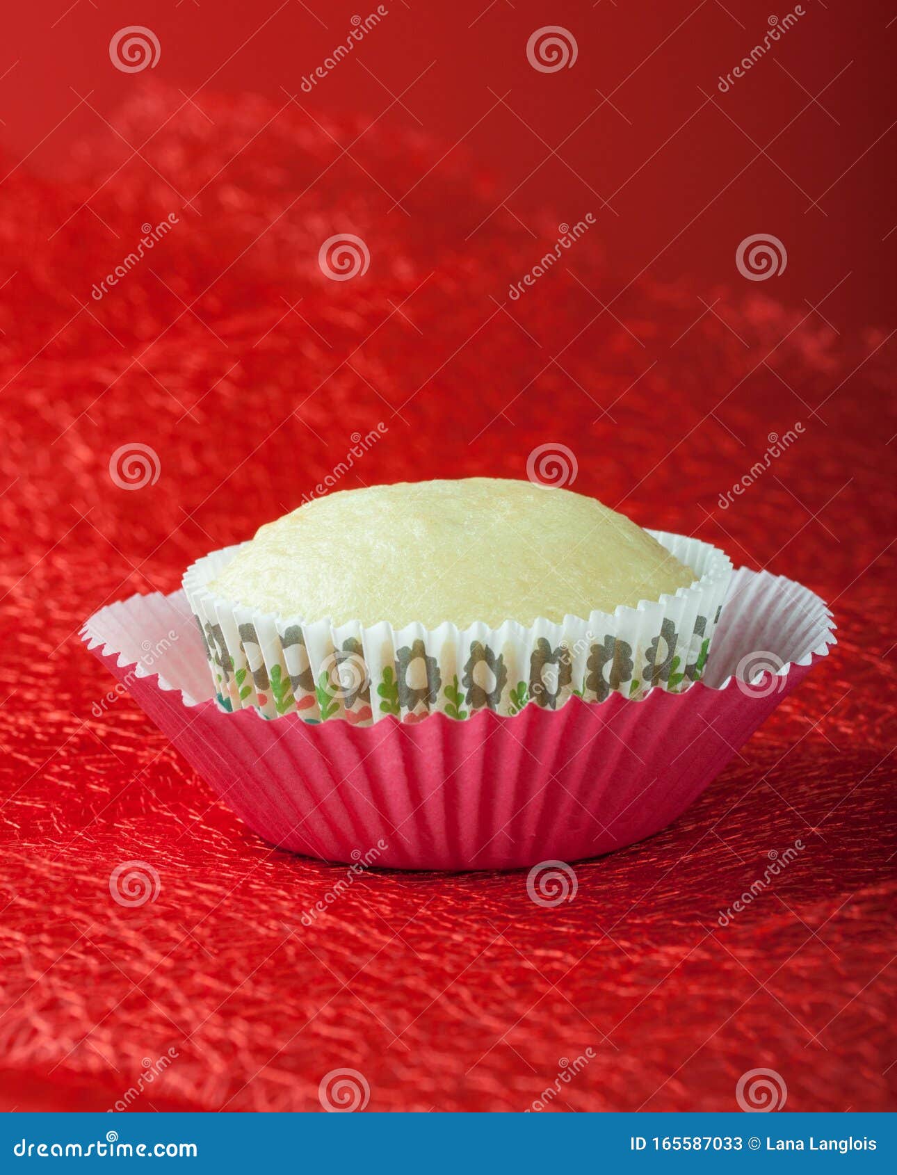 Vanilla Cupcake without Icing on Nice Paper Mold Stock Image - Image of ...
