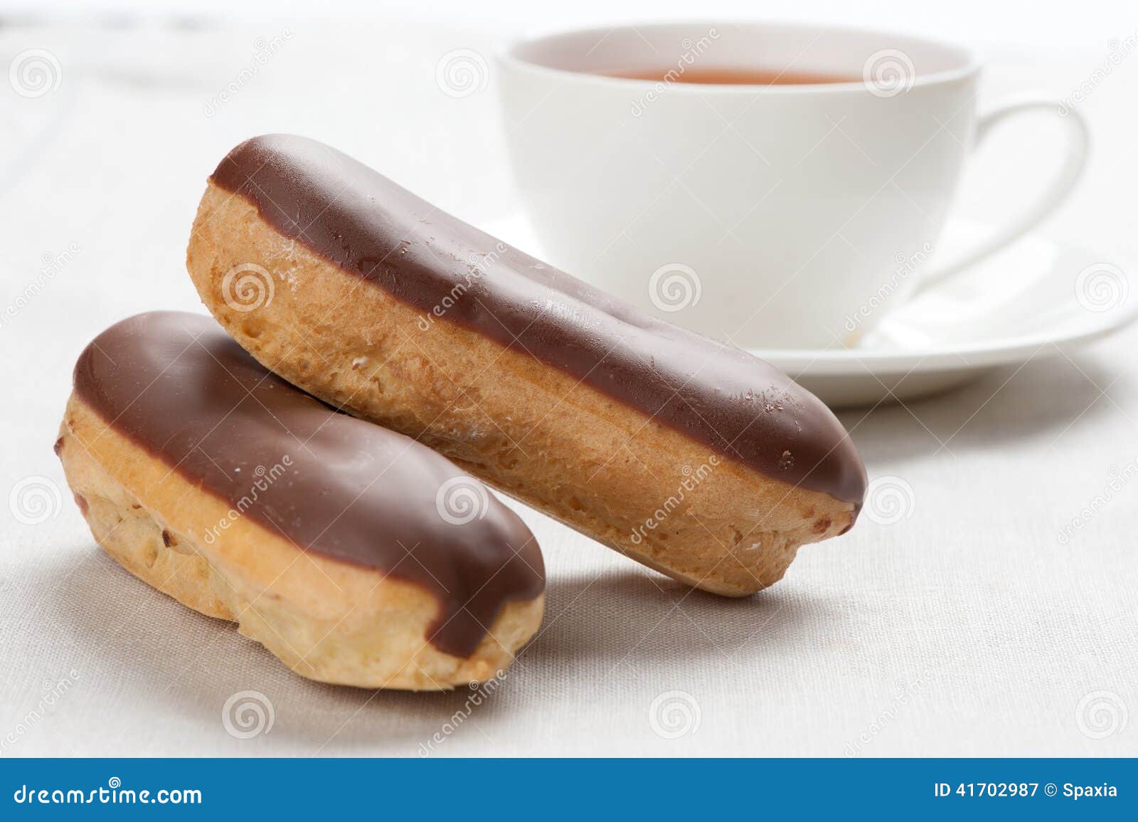 Vanilla eclairs stock image. Image of eclair, closeup - 41702987