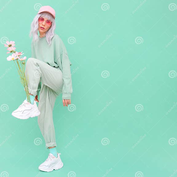 Vanilla Fresh Urban Summer Style Girl 90s Aesthetic Monochrome Color