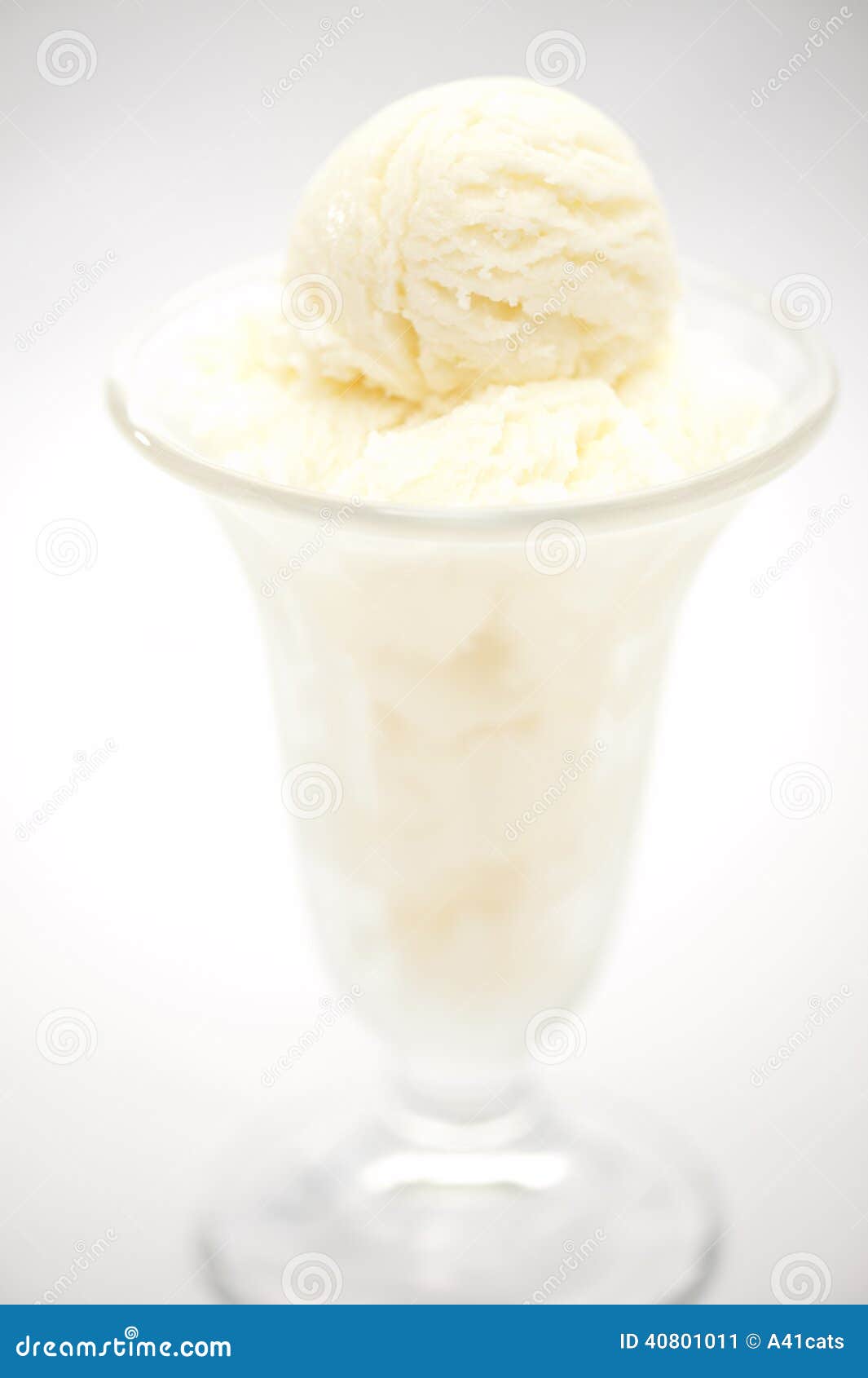 Vanilla Ice Cream in a Glass Stock Image - Image of gourmet, natural ...