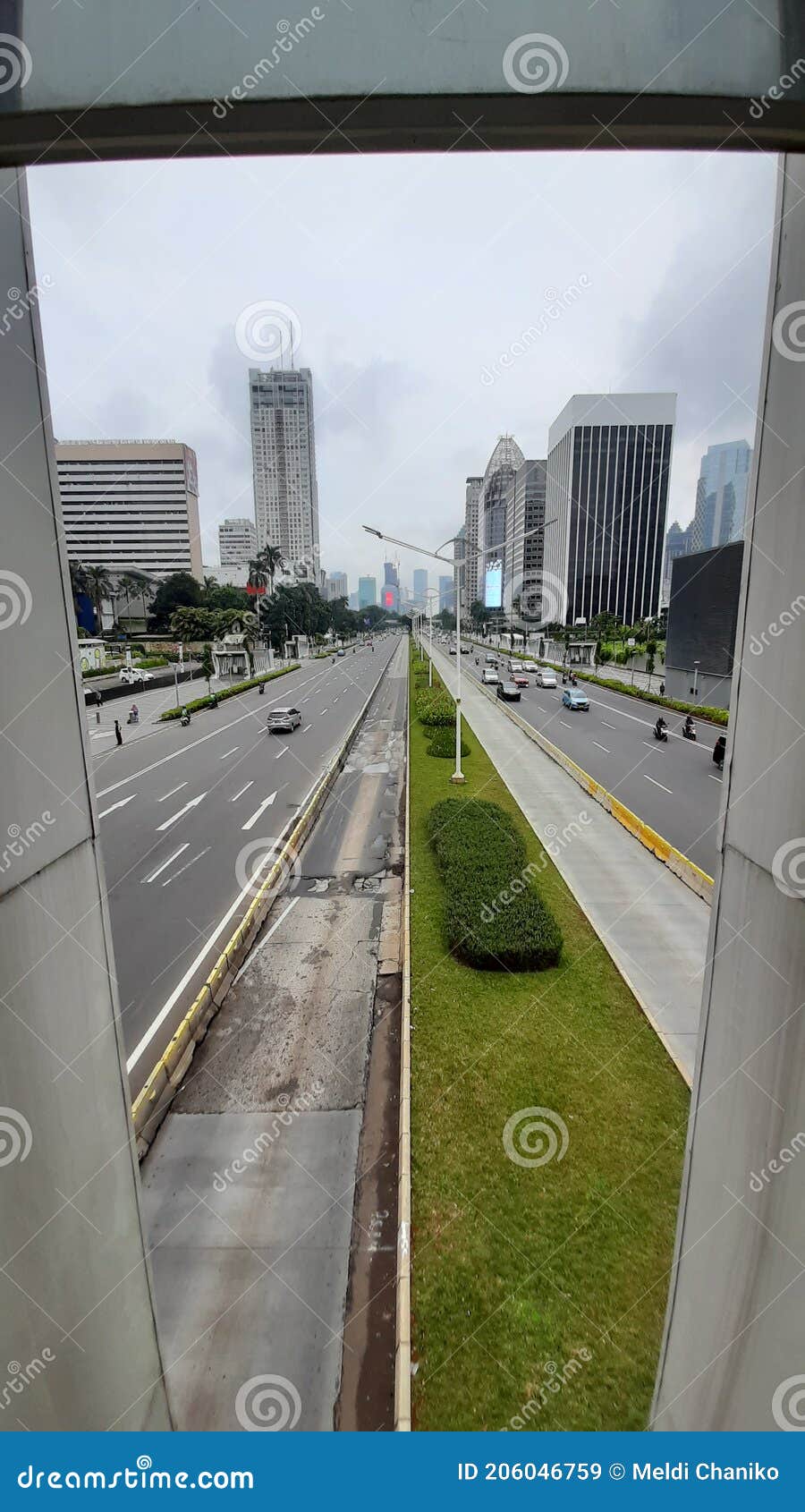 Vanishing Point View from Pedestrian Bridge Editorial Stock Image ...