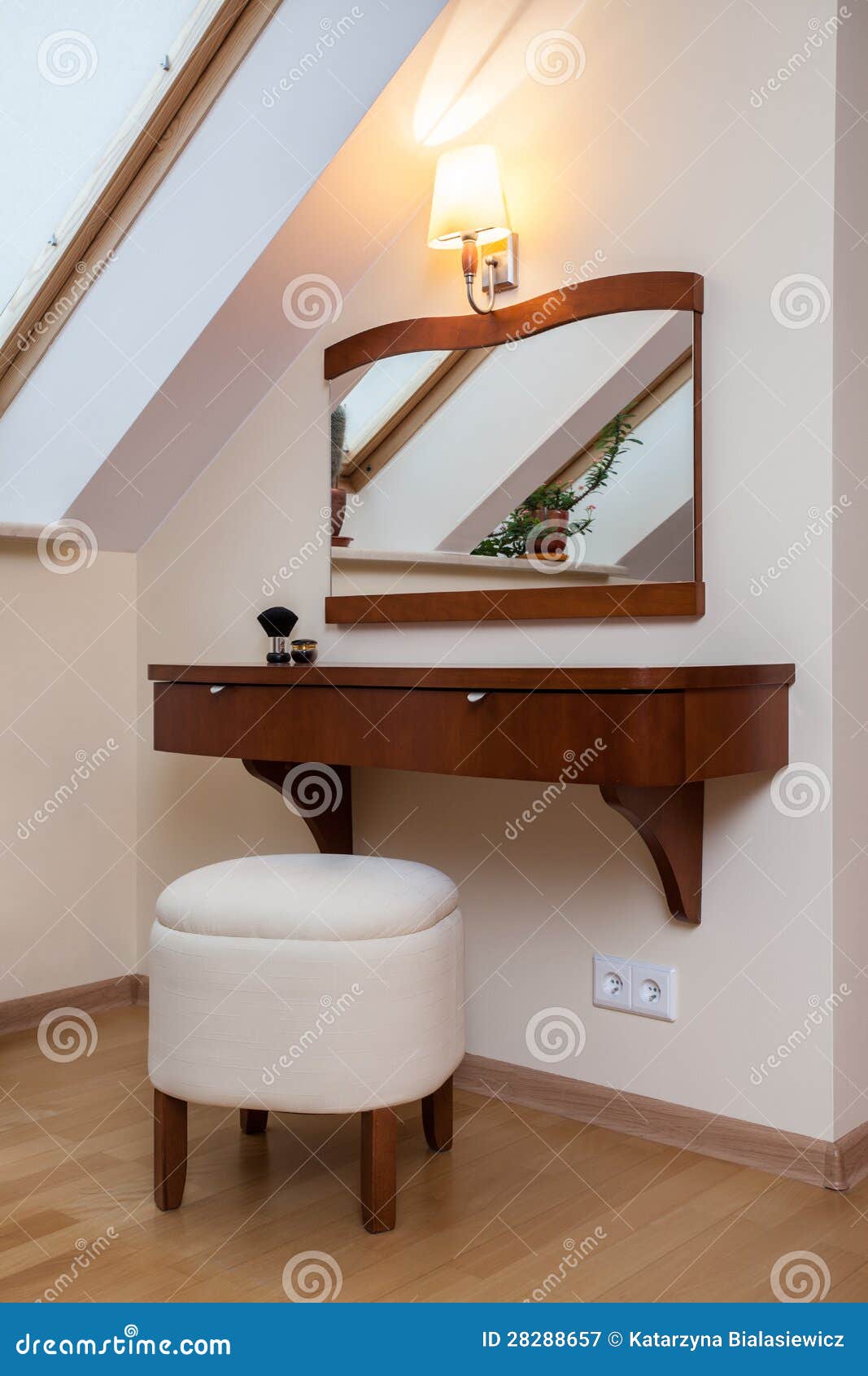 Vanity table stock image. Image of makeup, compartment - 28288657