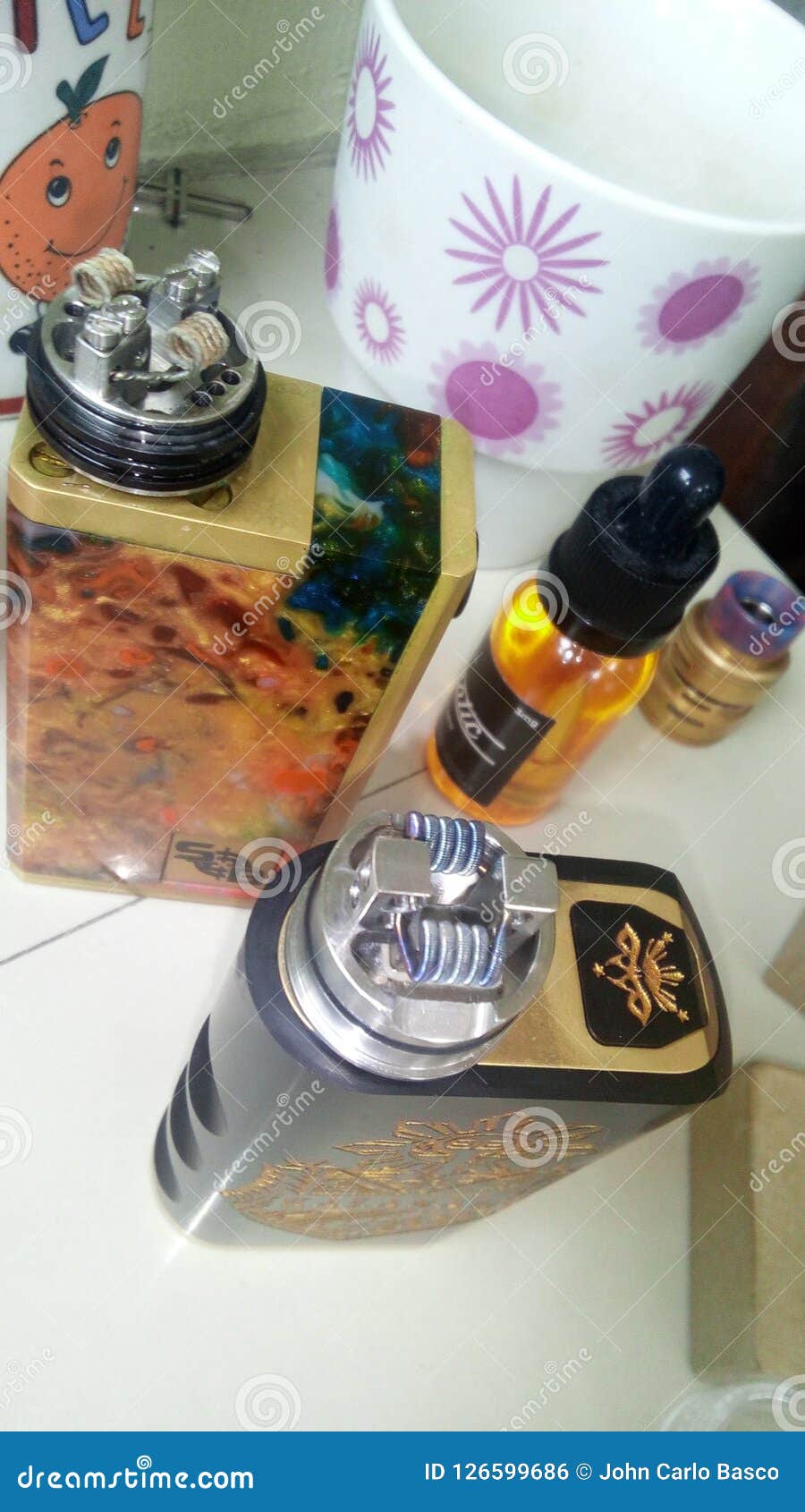 Vape Brothers editorial photo. Image of vape, brothers - 126599686