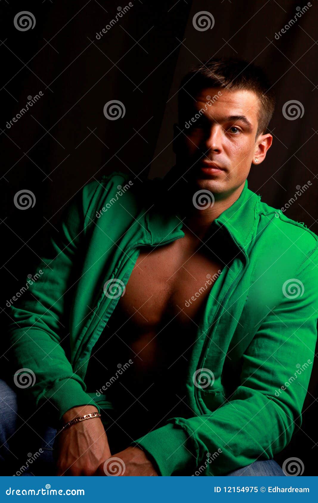 Varón de la manera imagen de archivo. Imagen de gente - 12154975