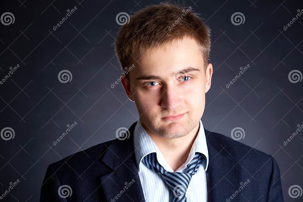 Varón elegante imagen de archivo. Imagen de adulto, mirando - 14362407