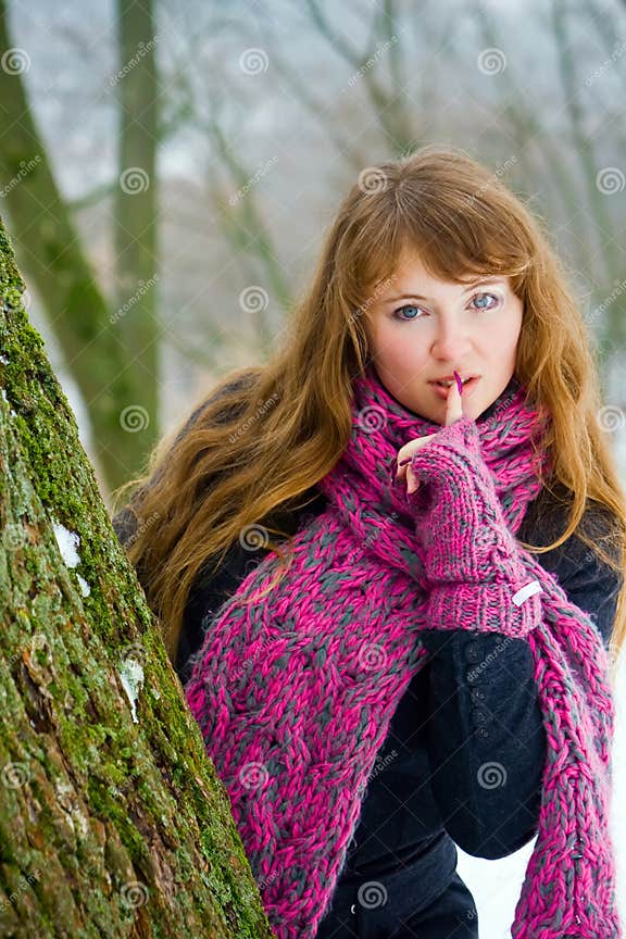 Var var god tyst fotografering för bildbyråer. Bild av ärm - 13390685