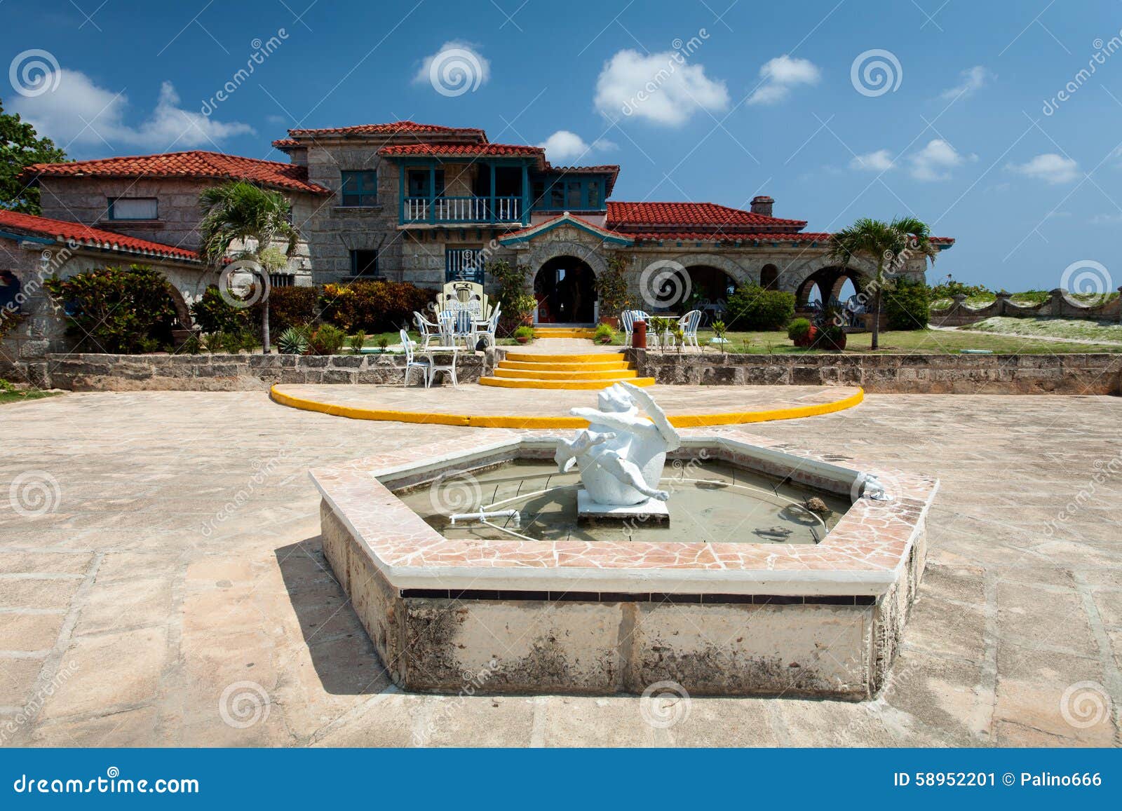 Varadero editorial photo. Image of exotic, alcapone, aged - 58952201