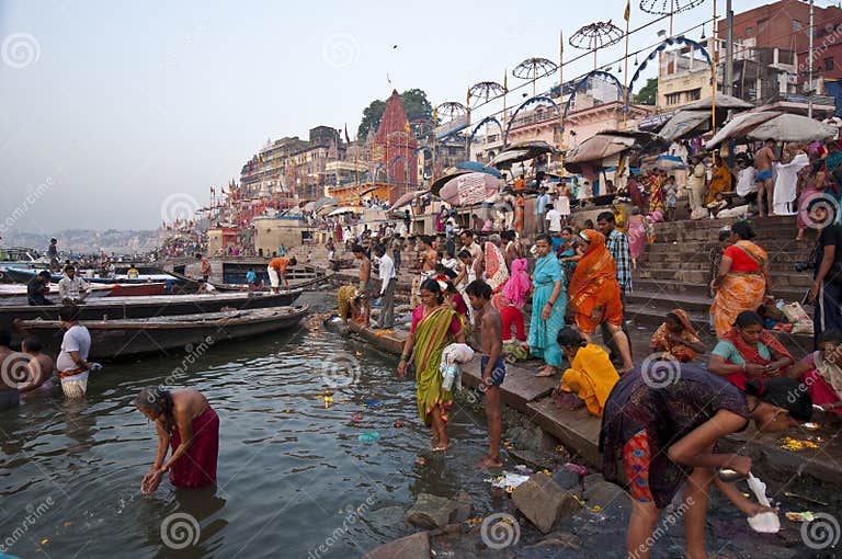Varanasi editorial image. Image of culture, poverty, indian - 28117025