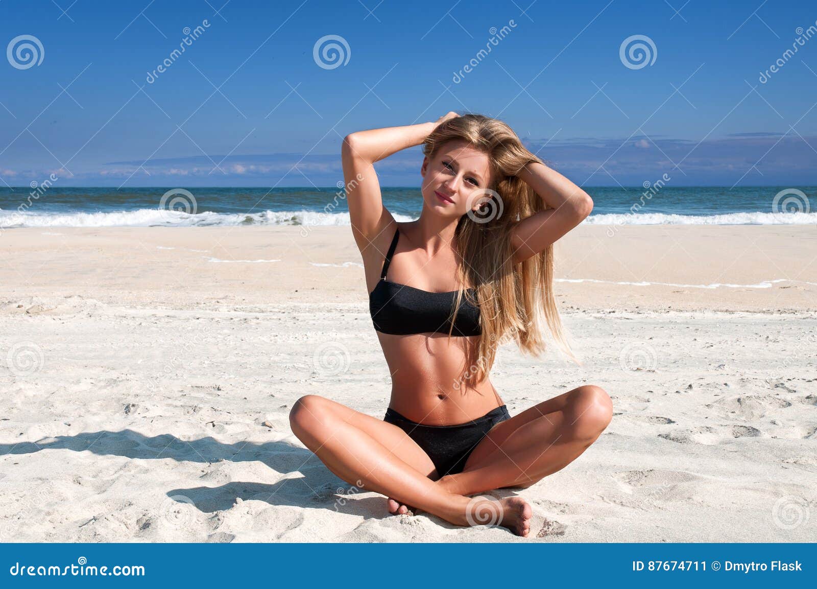 Mujer Bronceada En Bikini Foto De Archivo Imagen De Vacaciones My Xxx