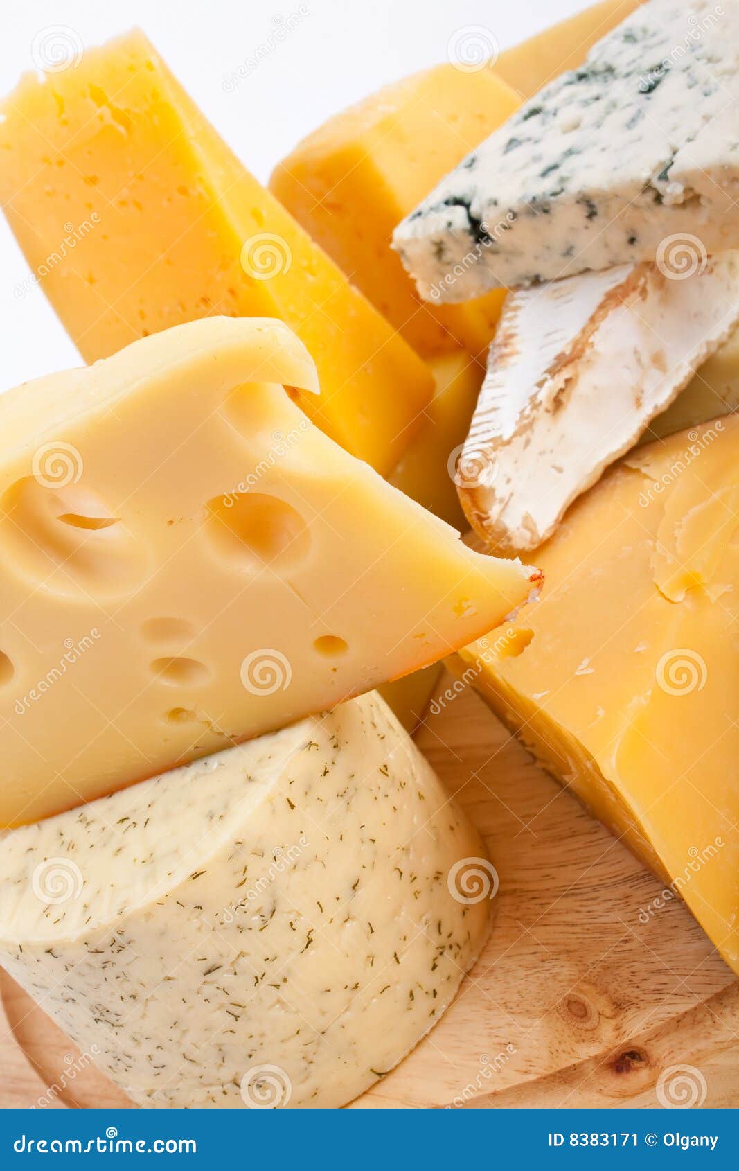 Vari tipi di formaggi immagine stock. Immagine di latteria - 8383171