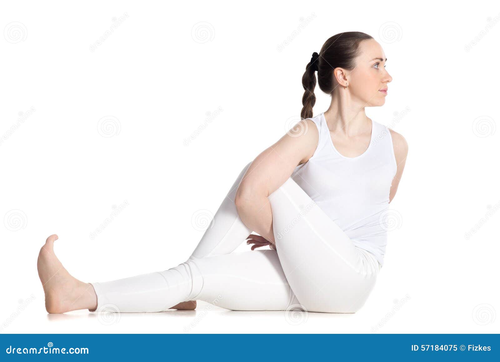 Variación De La Actitud De La Yoga De Ardha Matsyendrasana Imagen de ...