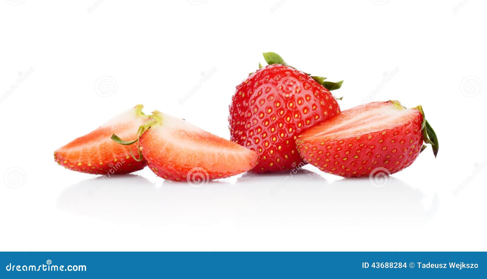 Varias Fresas Cortadas Aisladas Foto de archivo - Imagen de sano ...
